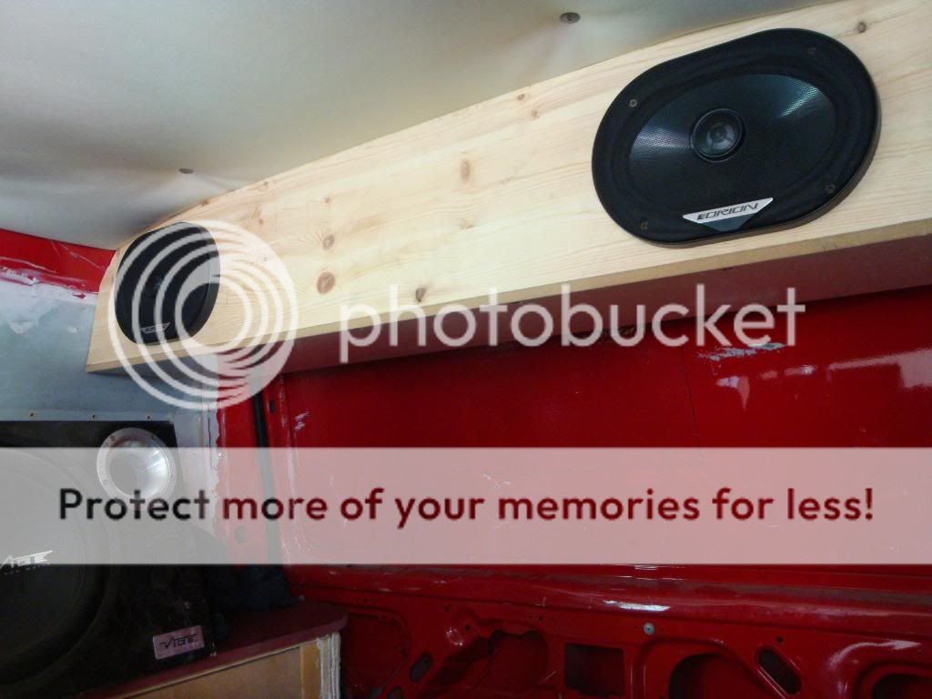 Overhead ceiling storage unit across the rear of the van... Pic's ...