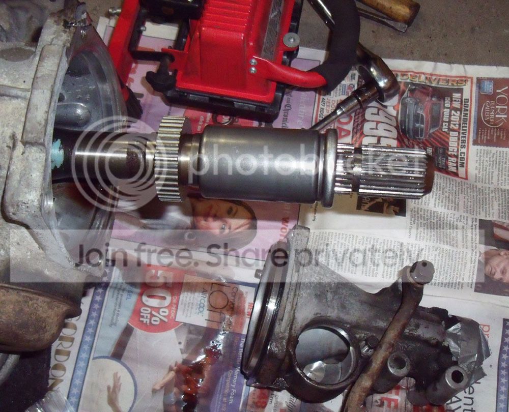 Can I use this 700r4? weird output shaft issue - CorvetteForum ...