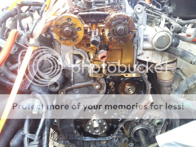 Started the timing chain plenty pics | VW Golf R32 Forum